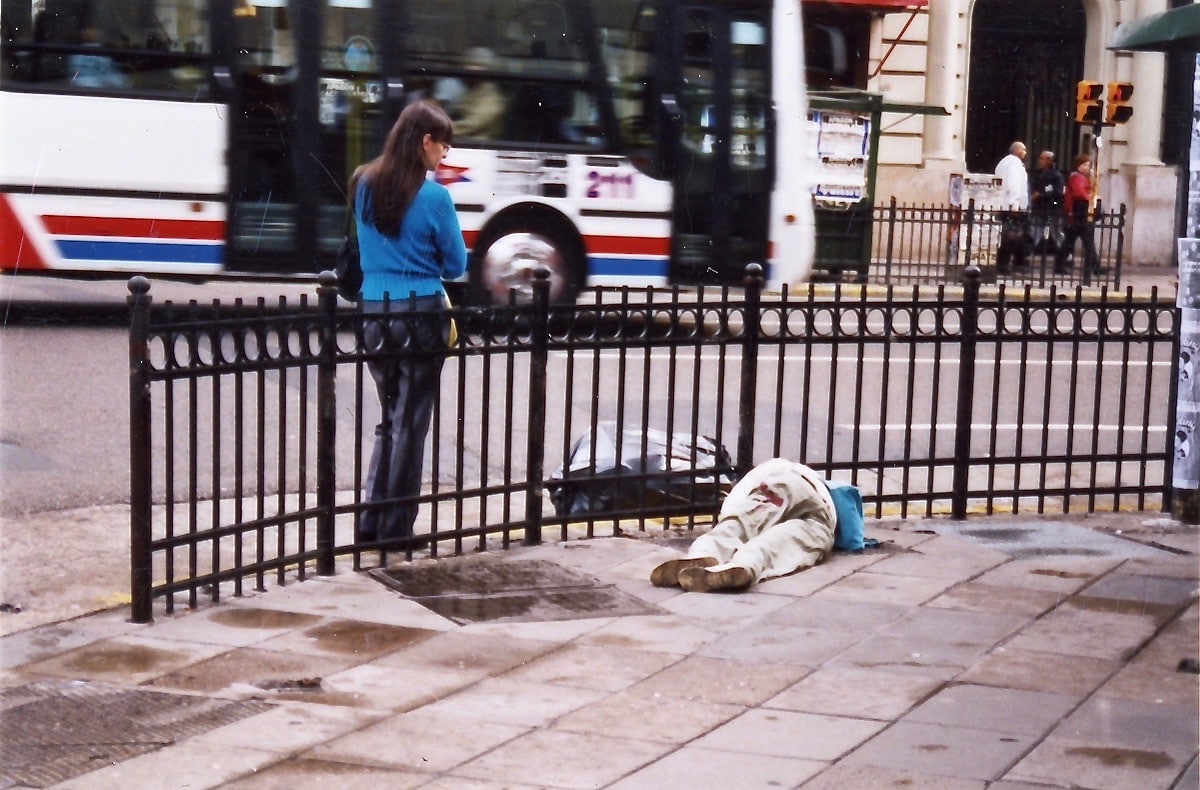 Filoctetes 2001/2021: acción y archivo – Jaque al arte